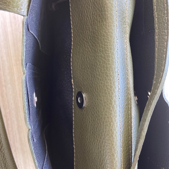 Via Victoria | Bags | Via Victoria Handbag | Poshmark
